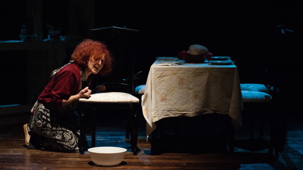 ReggioTV - “Teresa. Un pranzo di famiglia” di Francesca Chirico in scena al Teatro Primo