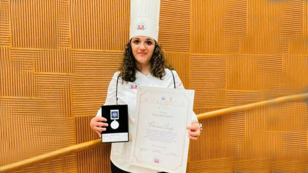 ReggioTV - La calabrese Denisia Congi nell’Albo d’Oro dei Cuochi ...