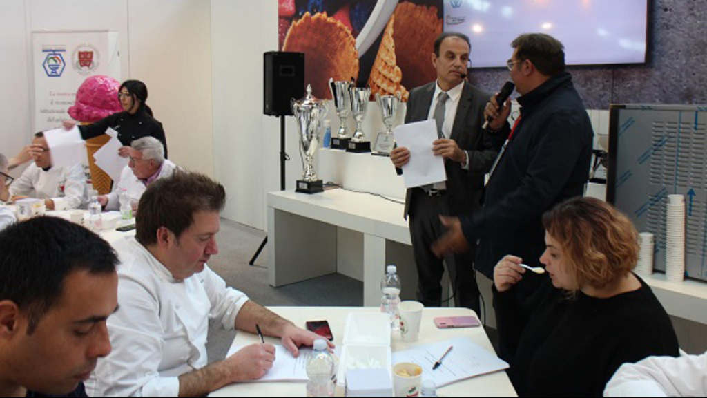 ReggioTV - Graziano Tomarchio e la sua troupe anche quest’anno al SIGEP di Rimini