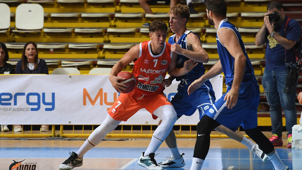 ReggioTV - Viola, Ilario Simonetti lancia la sfida al Sala Consilina