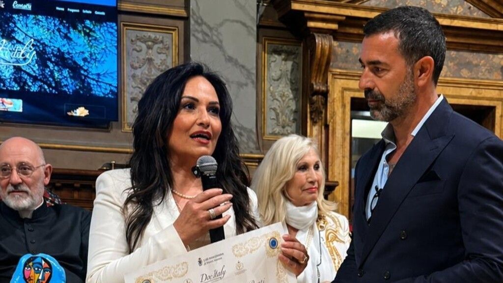 ReggioTV - Palazzo Valentini: premiati Graziano Tomarchio e Dominga ...